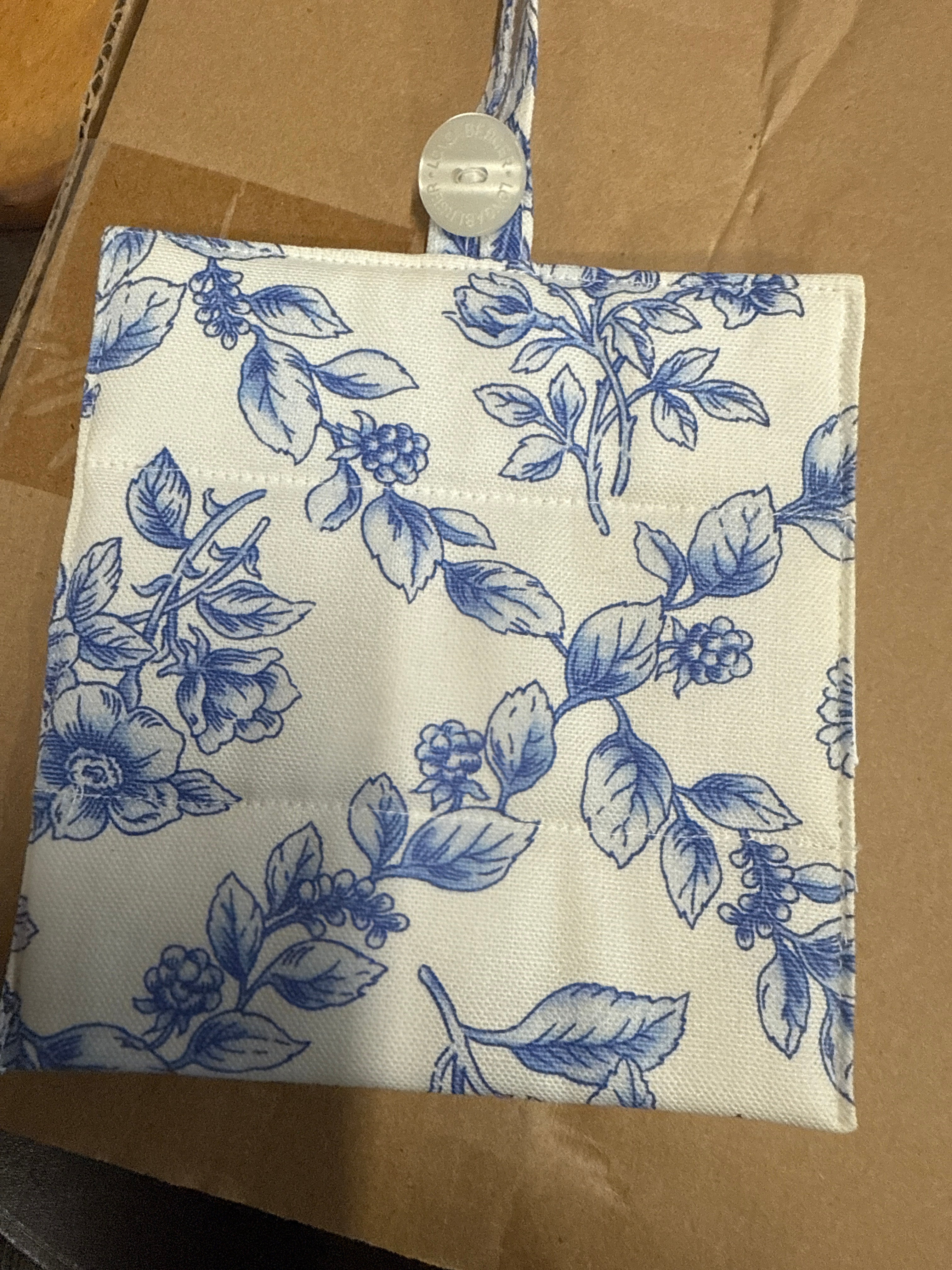 Longaberger handle gripper in cottage trellis – Bonkers 4 Baskets